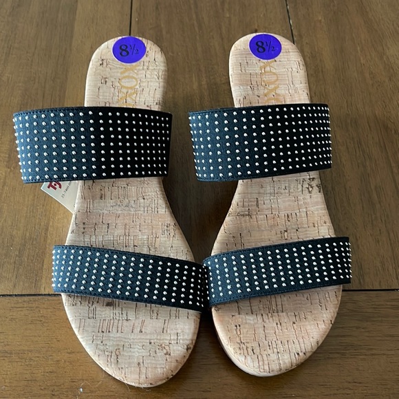 XOXO | Shoes | Black And Silver Xoxo Sandals | Poshmark